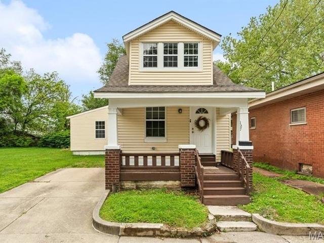 127 N 12th St, Belleville, IL 62220