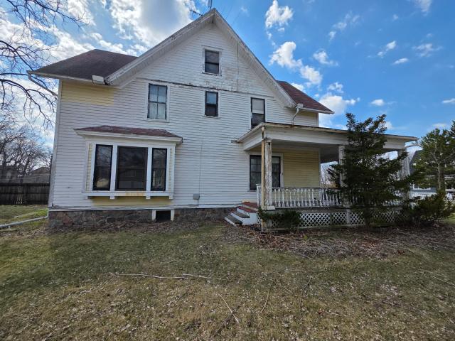127 N Walnut St