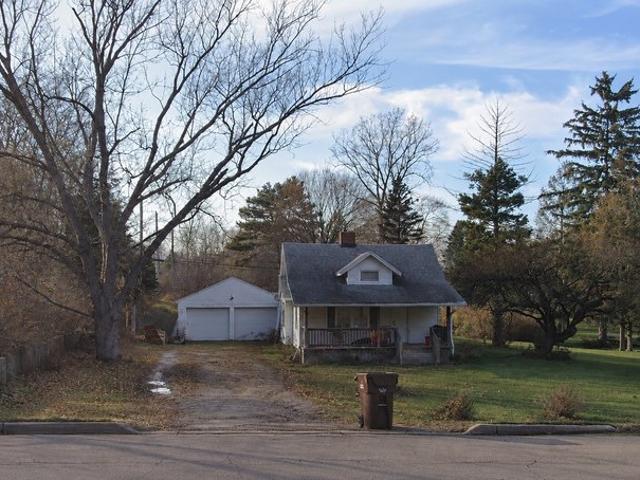 127 N Waverly Rd, Lansing, MI 48917