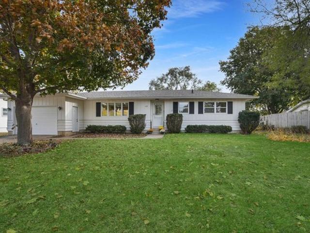 127 N Genevieve St, Cedar Falls, IA 50613