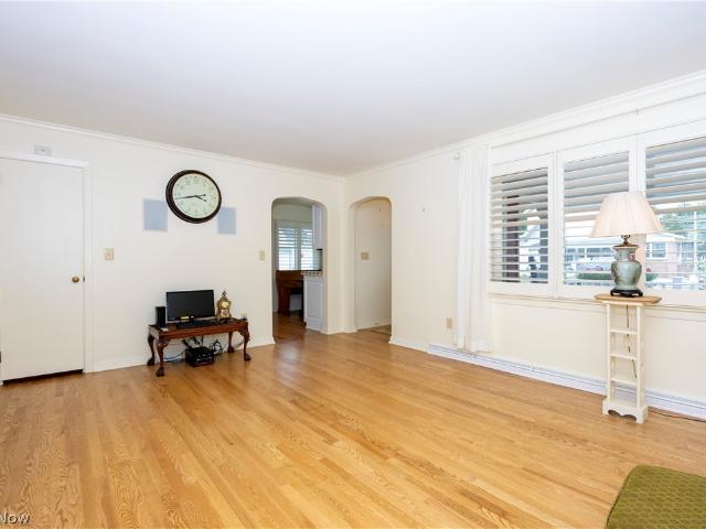 127 S Pleasant Street