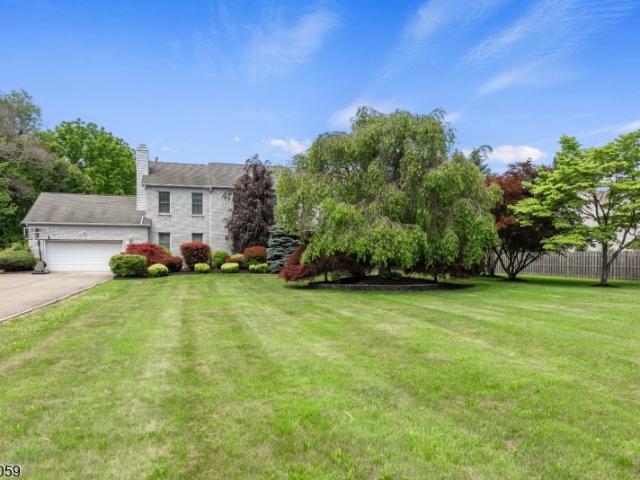 127 Smithtown Rd