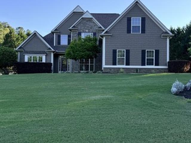 127 Sandisfield Dr, Sharpsburg, GA 30277
