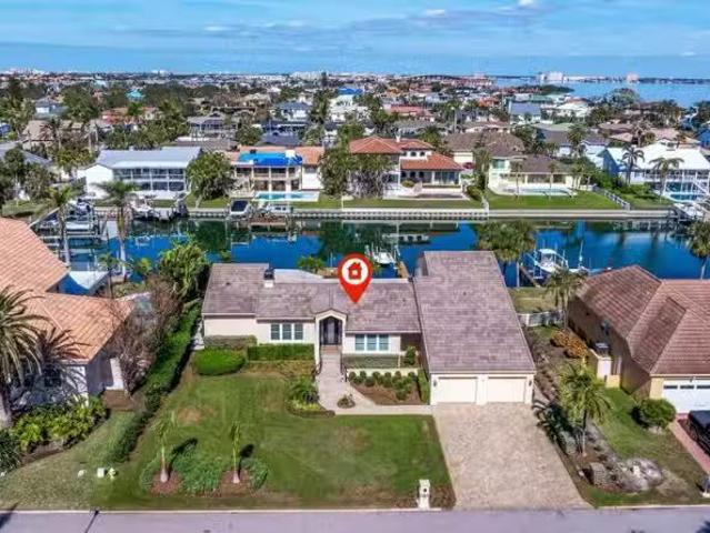 127 Sands Pt Dr, Saint Petersburg, FL 33715 MLS TB8340807