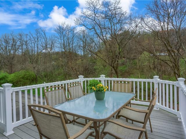 127 Shenot Rd