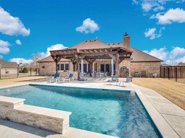 127 Sullivan Way, Waxahachie, TX 75167 | MLS #21194