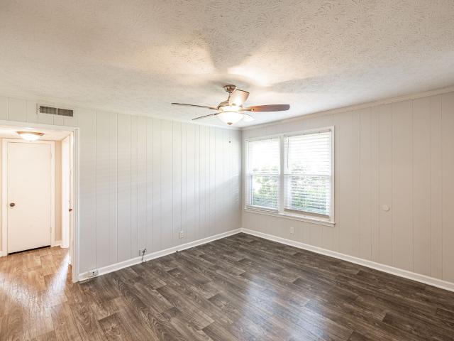 127 Susan Dr
