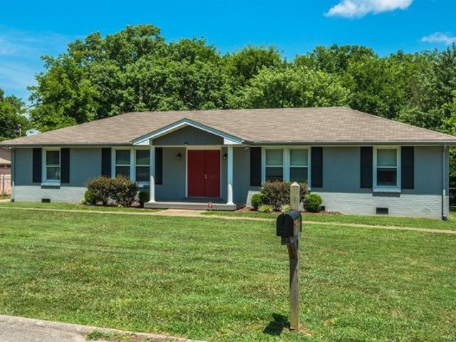 127 Susan Dr, Hendersonville, TN 37075