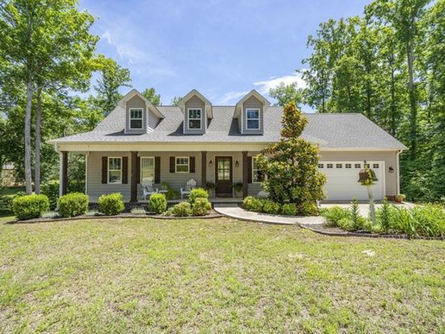 127 Sycamore St, Adamsville, TN 38310