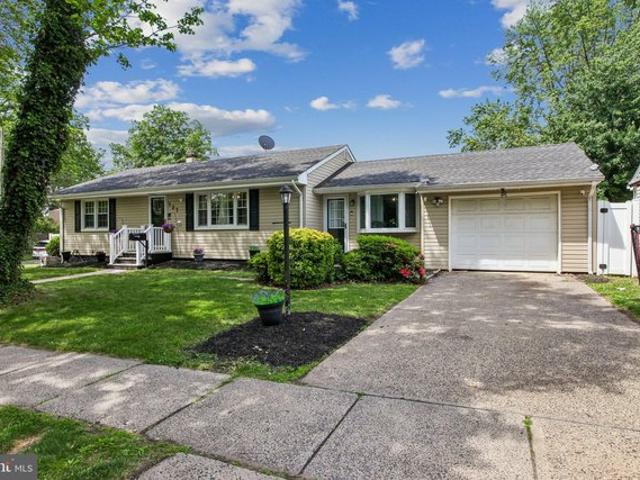 127 Poplar St, Fords, NJ 08863