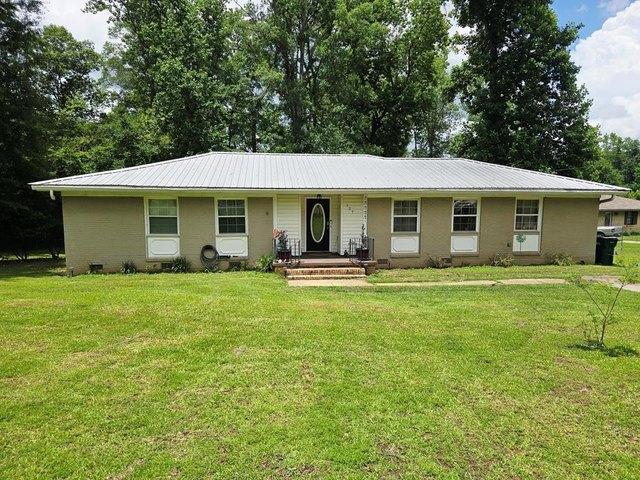 127 Peters Cir, Ozark, AL 36360