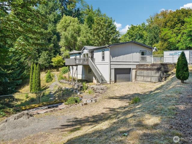 127 Pioneer Avenue NE