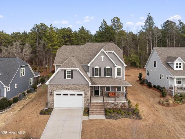 127 Plantation Dr, Southern Pines, NC 28387