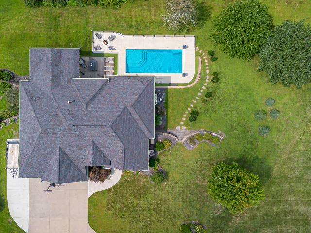 127 Rockbridge Circle