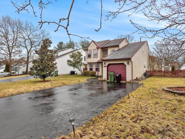 127 Rochelle Ln