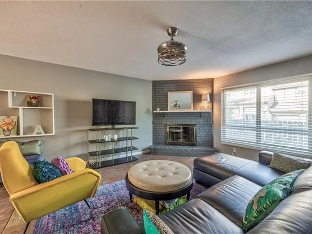 127 W Bannister Rd, Kansas City, MO 64114