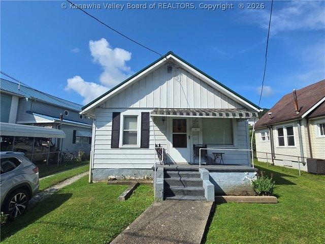 127 W Central Ave, Belle, WV 25015