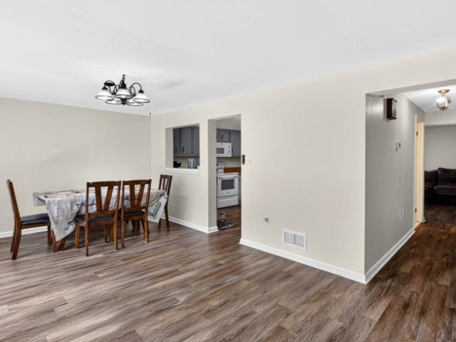 127 W End Ave