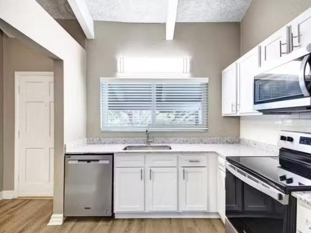 127 Waterchase Apartments