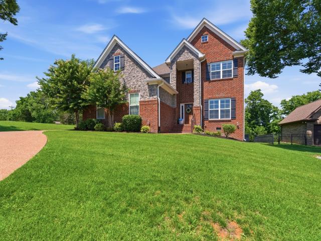 127 Waters Hill Cir