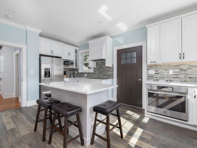 127 West Main Road, Middletown, US, RI
