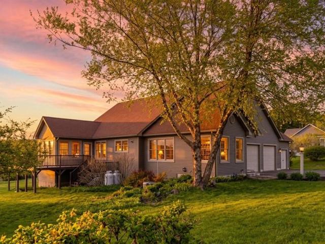 127 Town Farm Rd, Hallowell, ME 04347