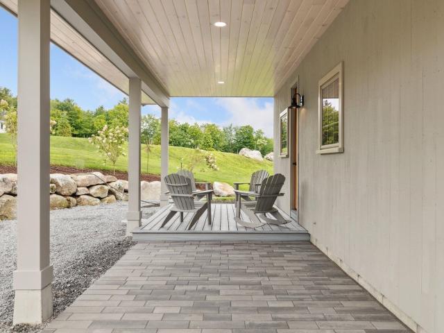 127 Tracy Road, New London, US, NH
