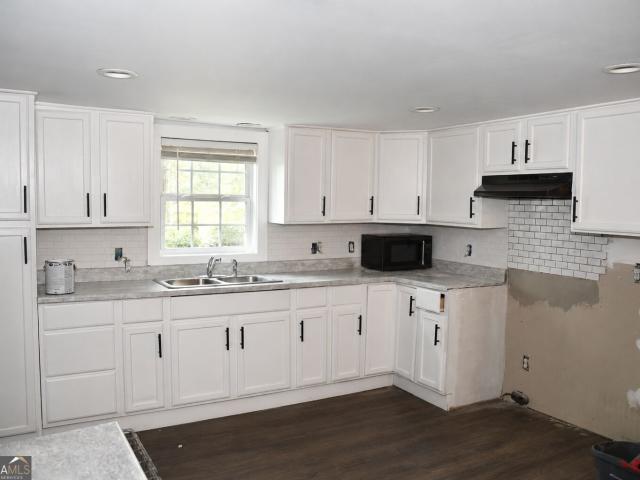 127 Village Boulevard
