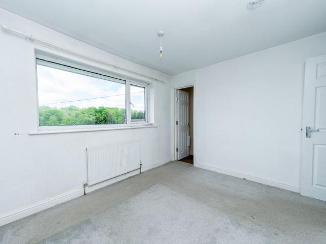 127A GAMBLE HILL DRIVE BRAMLEY LEEDS LS13 4TW