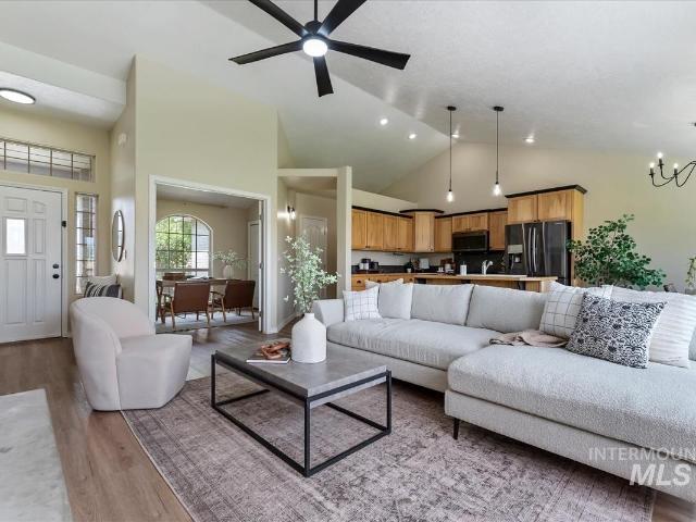 12840 Quail Run Ln