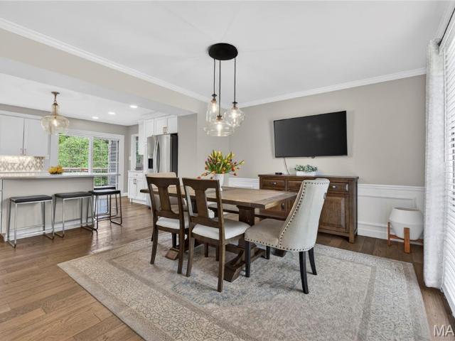 12847 Haw Thicket Ln, Des Peres, MO 63131 | MLS #26026 | Compass
