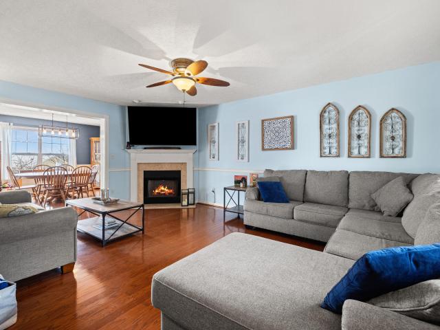 1284 Greendale Road