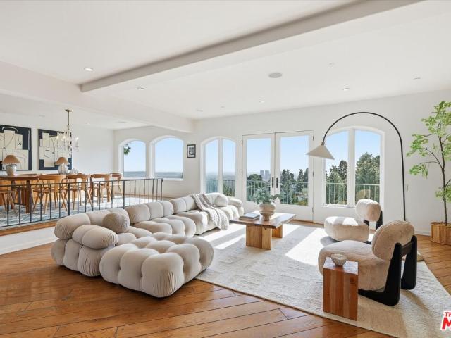 1284 Lago Vista Dr, Beverly Hills, CA