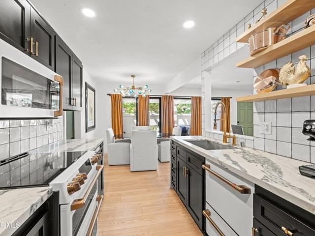 1284 Landsburn Cir, Westlake Village, CA 91361