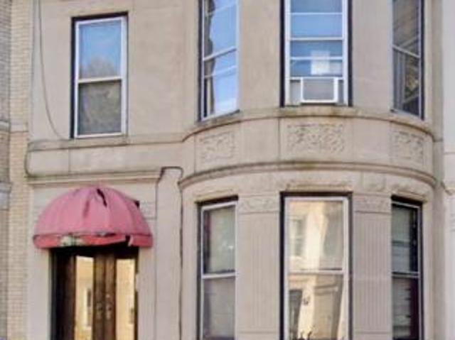 1284 Park Pl, Brooklyn, NY 11213