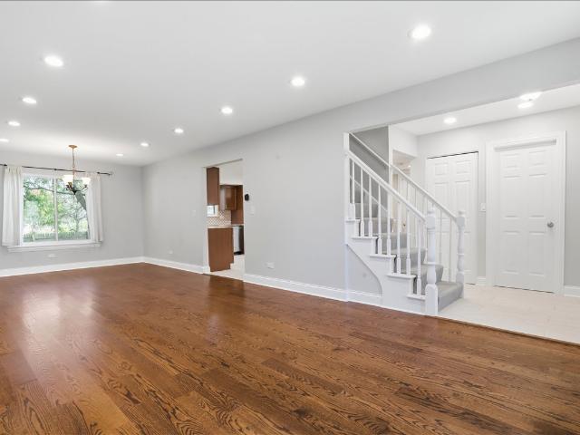 1284 Regent Drive