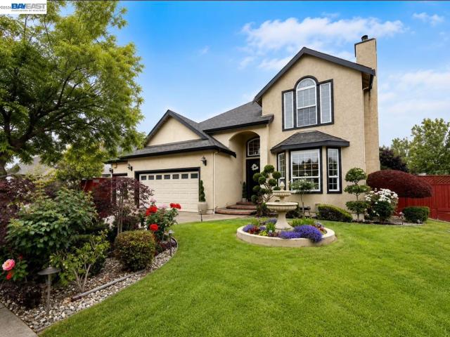 1284 Riesling Circle