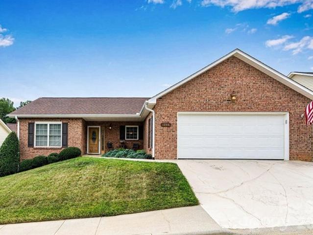 1284 Wexford Village Cir NE Unit 31, Lenoir, NC 28645