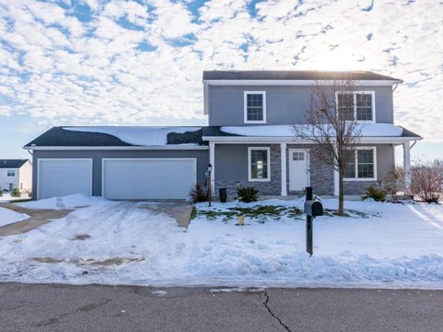 12850 King Fish Ct, Middlebury, IN 46540