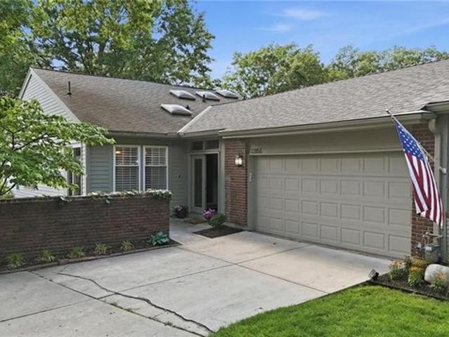 12856 Cambridge Ter, Leawood, KS 66209