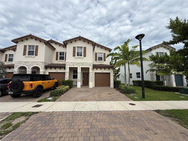 12856 NW 22nd Pl Unit 12856, Miami, FL 33167