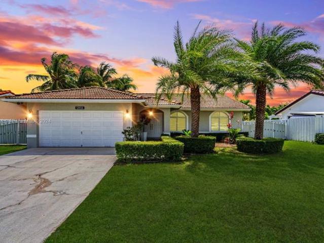 12856 SW 207th Terrace, Miami, FL 33177