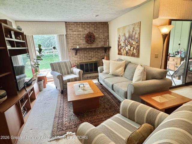 1285 N Chartwell Carriage Way