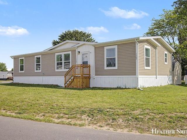 1285 Ashbrook St NE, Belmont, MI 49306