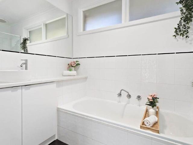 1/285 Canterbury Road