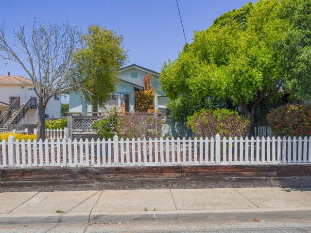 1285 Harcourt Avenue