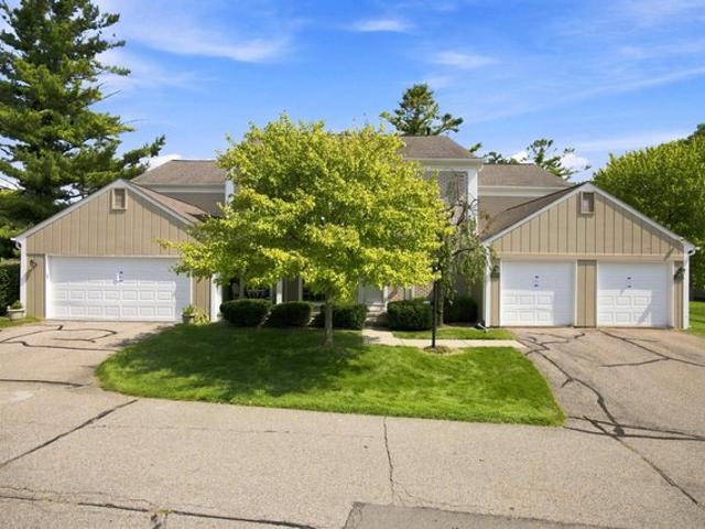 1285 Lamplighter Ln, Rochester Hills, MI 48306
