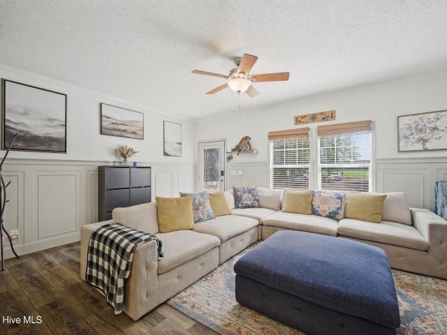 1285 School House Road