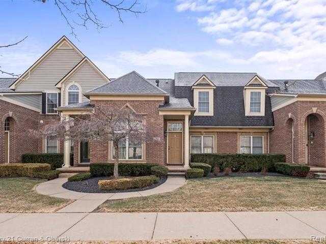 1285 W Crystal Cir Unit 214, Canton, MI 48187