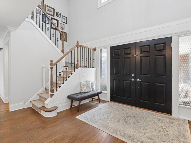 1285 Warwick Court